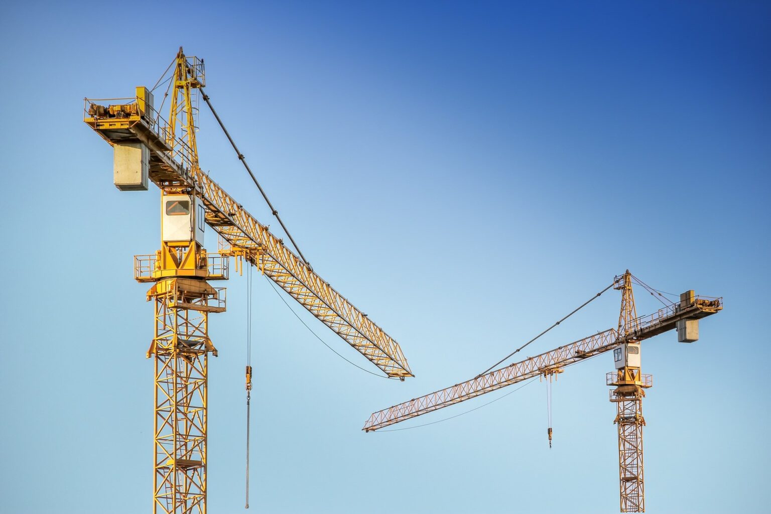 Crane Stability & Basic Info About Tower Cranes - EngineeringAll.com